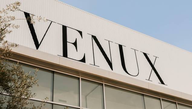 Venux anuncia una agenda llena de eventos y la inauguración de su nuevo showroom en 2025