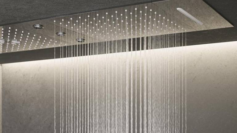 Las nuevas placas Rainshower Aqua Ceiling de Grohe transforman la ducha ...